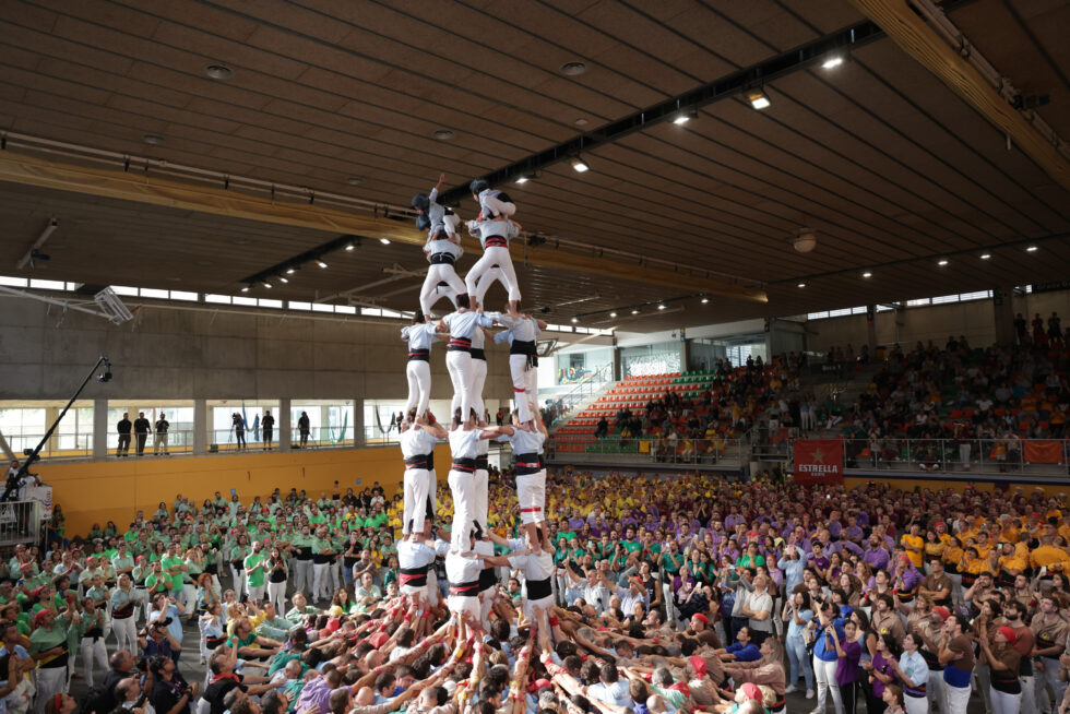 Els Nois de la Torre i els Castellers de Berga s'emporten el primer premi ex aequo de la jornada ...